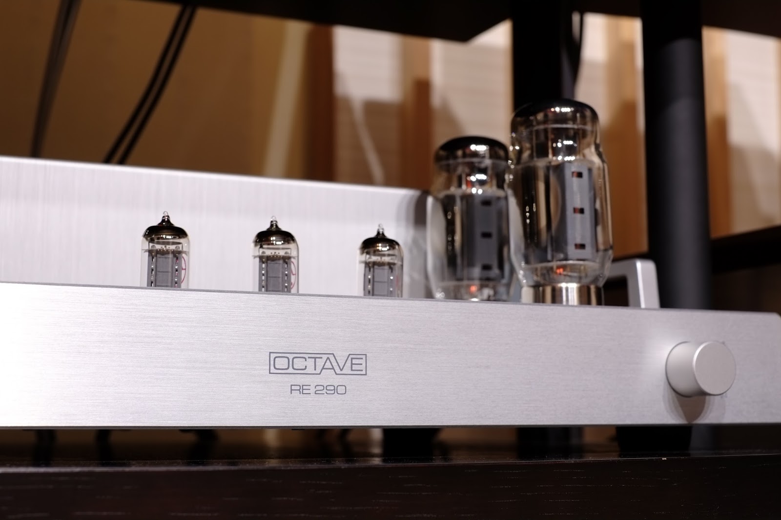 【期間限定展示！】驚愕の美音！石井の次の自爆対象はこれになるかも！？OCTAVEのセパレートシステムが試聴室でデモンストレーション中