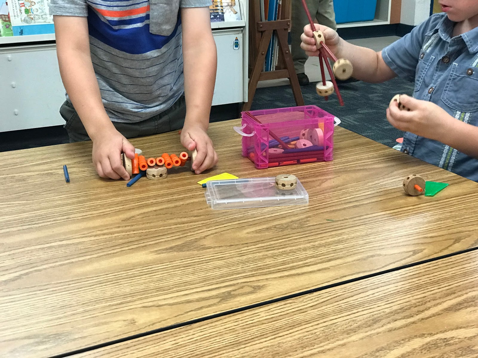 HOWYWOOD KINDERGARTEN!: Brain Boxes!