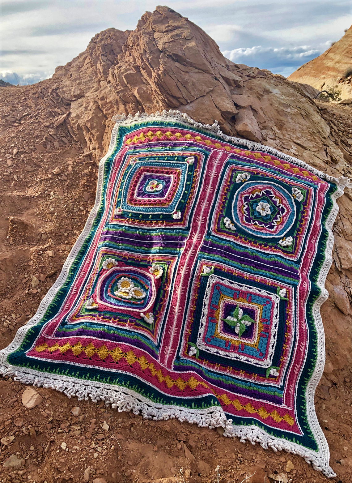 Journey to the Four Corners Border Rounds