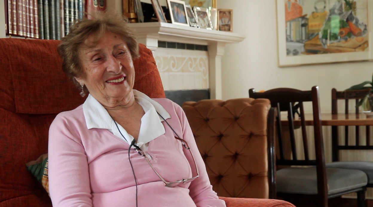WatchinABitOTheatreNStuff: Susan Pollack - the most humble, honest ...