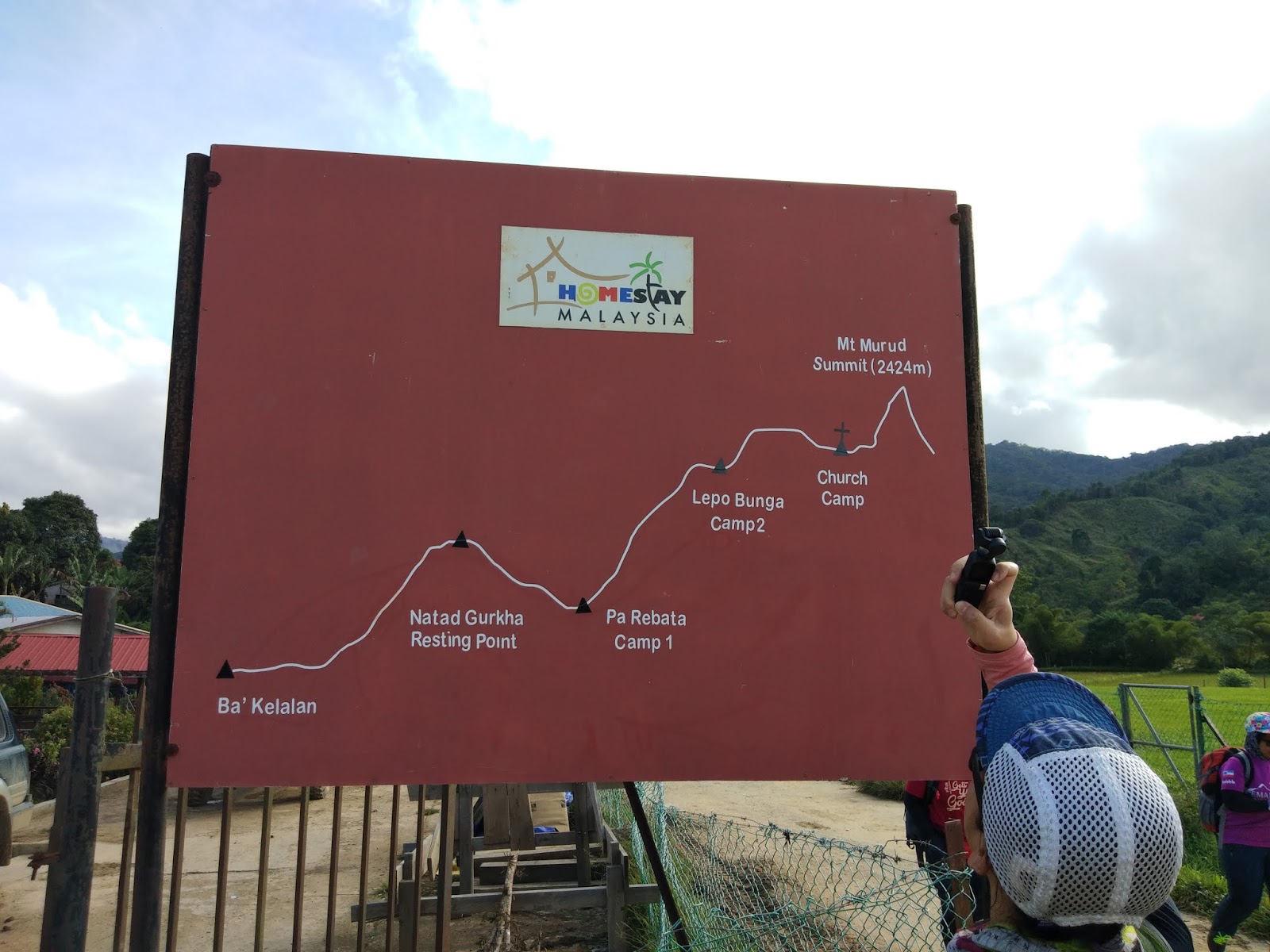 Garagas Hikers: Perjalanan ke puncak Gunung Murud (Lawas , Sarawak )