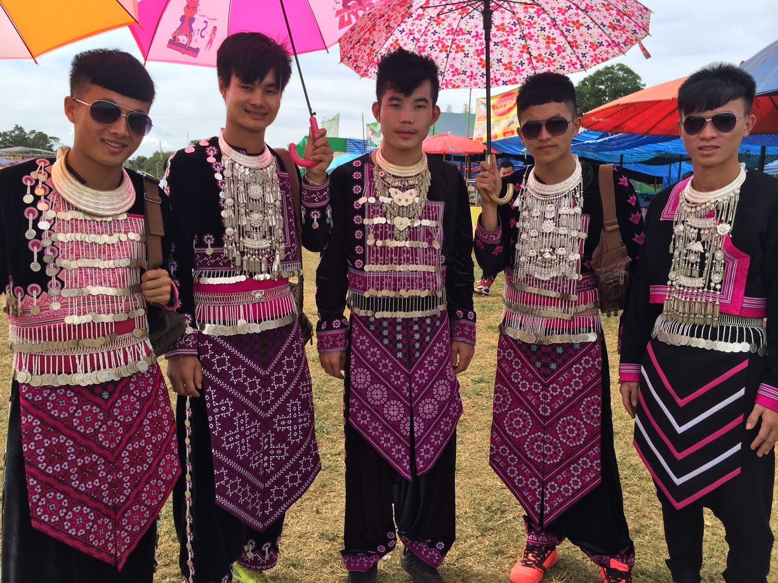 Ted Vang's Blog: Hmong Tak, Thailand Noj Tsiab Peb Caug Jan 2016
