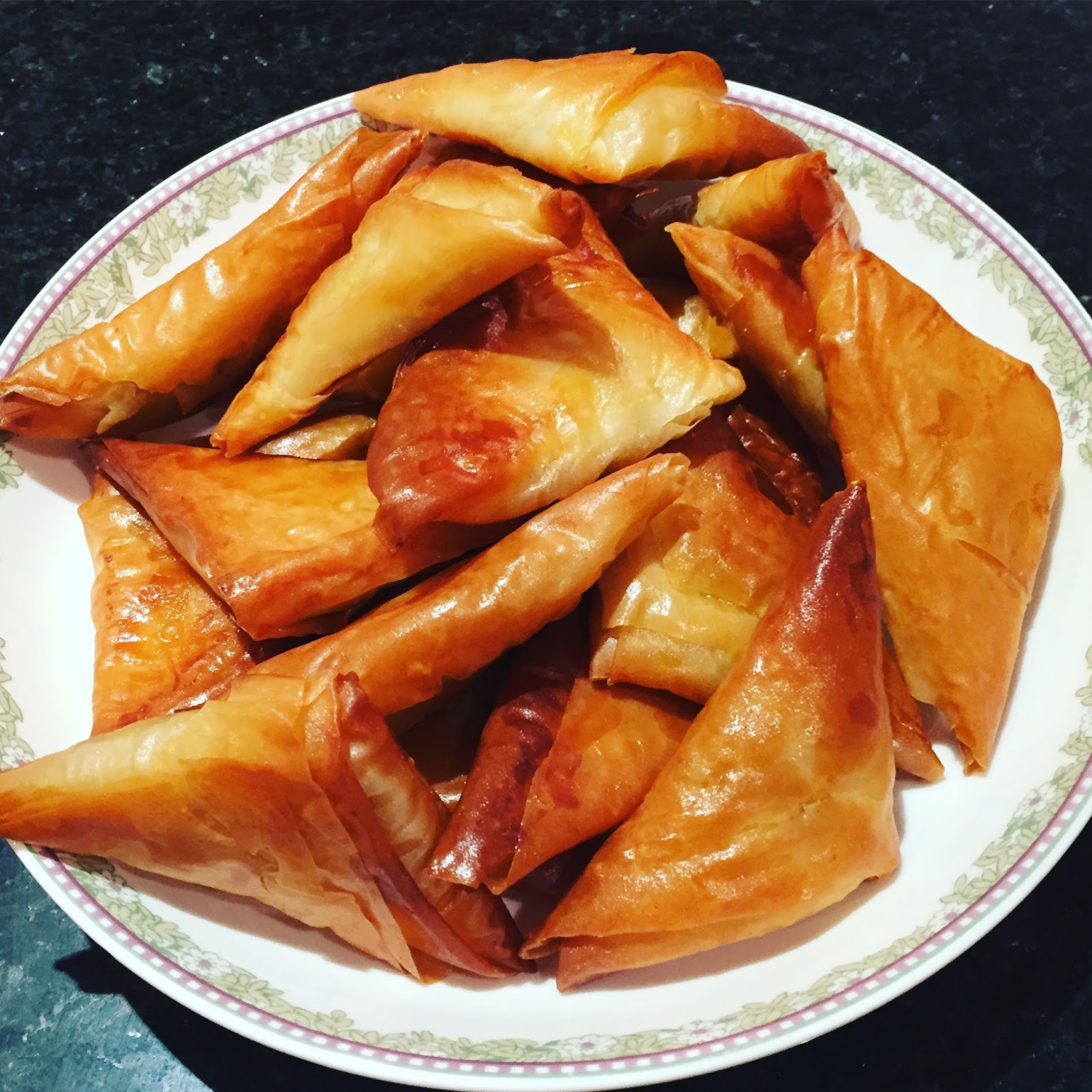 Perfect Party Nibbles - Pea and Potato Samosas