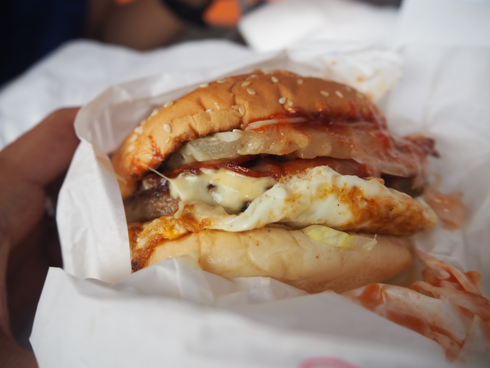 Life of Snacking Bear: Paul's Famous Hamburgers