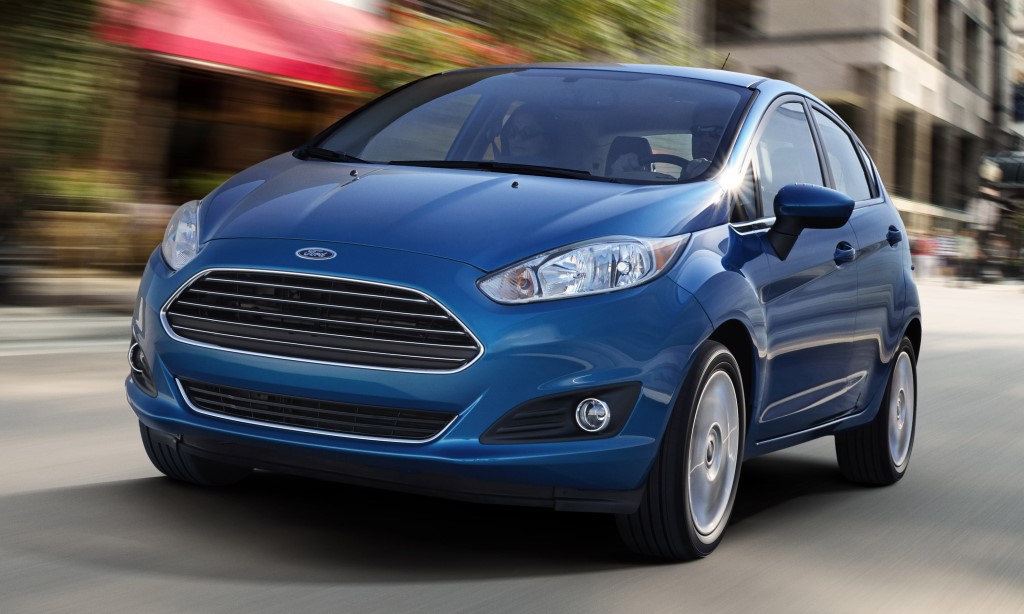 Lanzamiento: Ford Fiesta Kinetic SE Plus Hatchback PowerShift ...