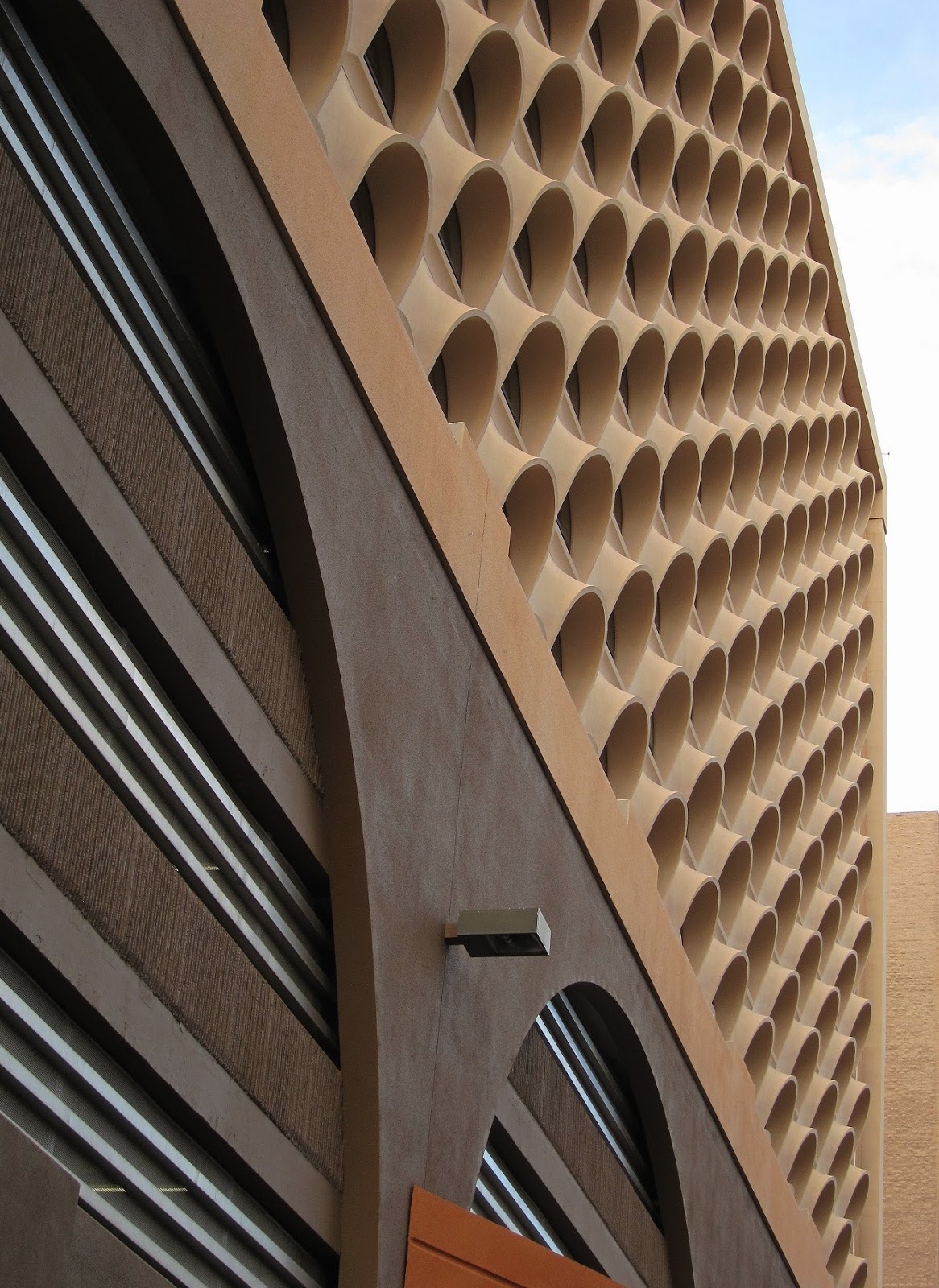 Adventures in Architecture Around the World: July 2013