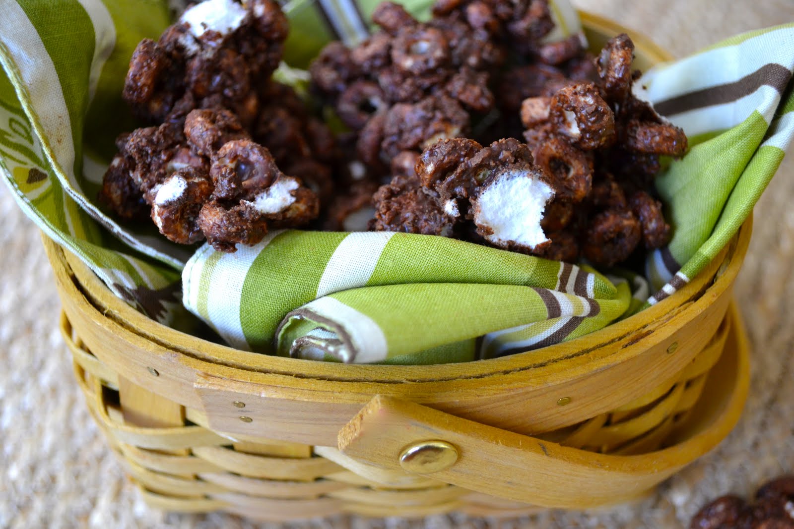 Snack Day With Cheerios - Mother Thyme