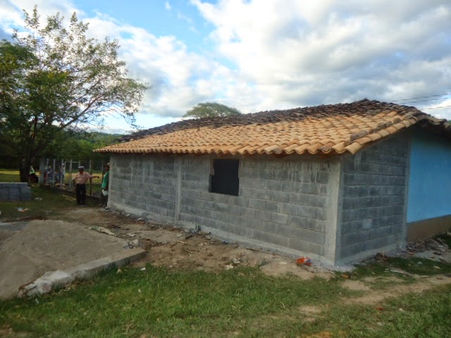 CONSTRUCCION DE CASA CURAL EN IGLESIA CATOLICA , LA LAGUANA SAN NICOLAS ...