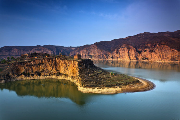 put-a-ring-on-me: The unforgettable faces at The Yellow River (2)