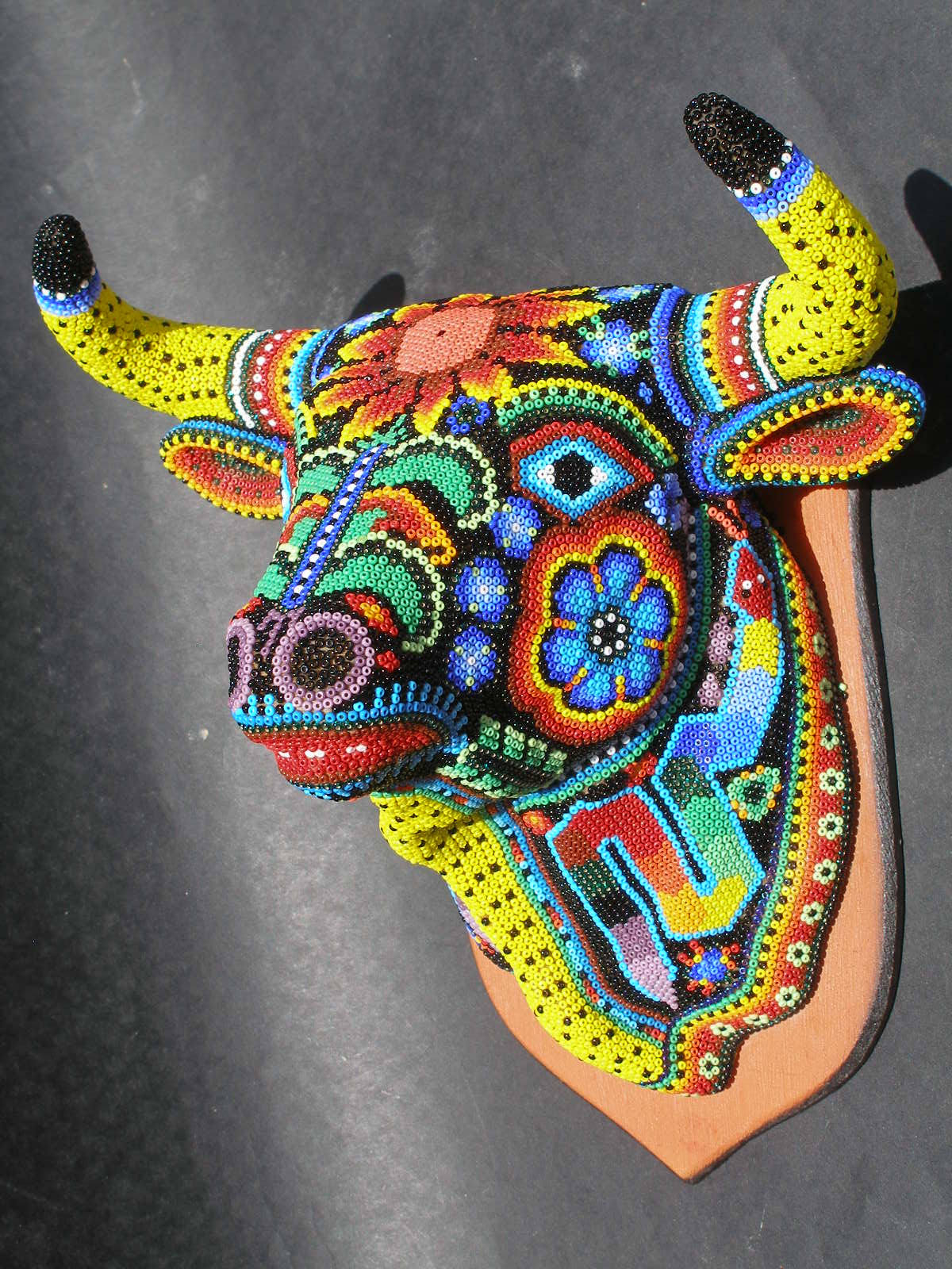 ITSBOSSY: Huichol.