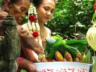 Mandi Bunga Untuk Ruwatan Jodoh - Mantra Ruwatan
