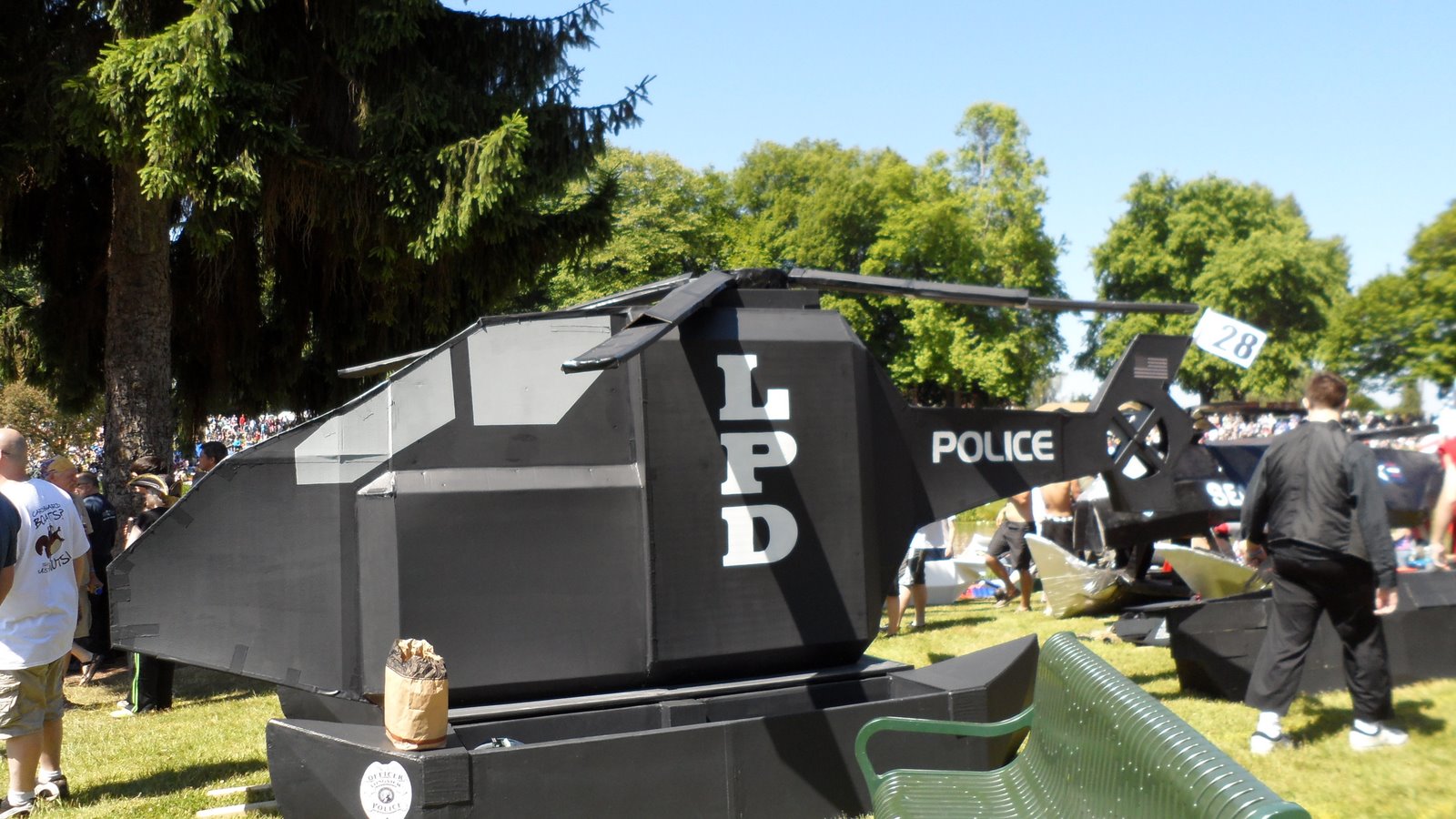 Shamrock Pirates: Cardboard Boat Regatta 2010: Race time!
