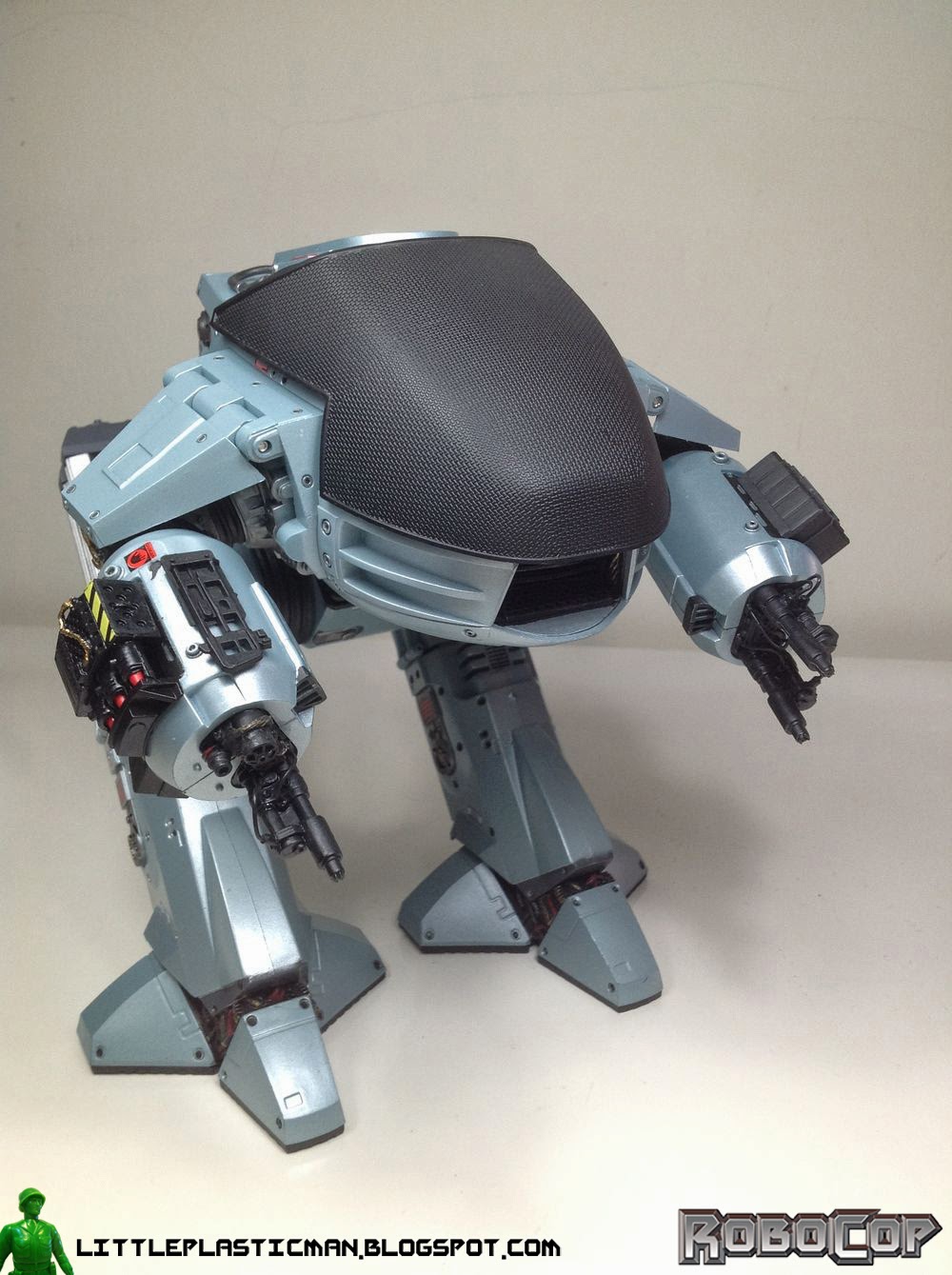 Little Plastic Man Toy Blog and Review Singapore: NECA ED-209 Robocop