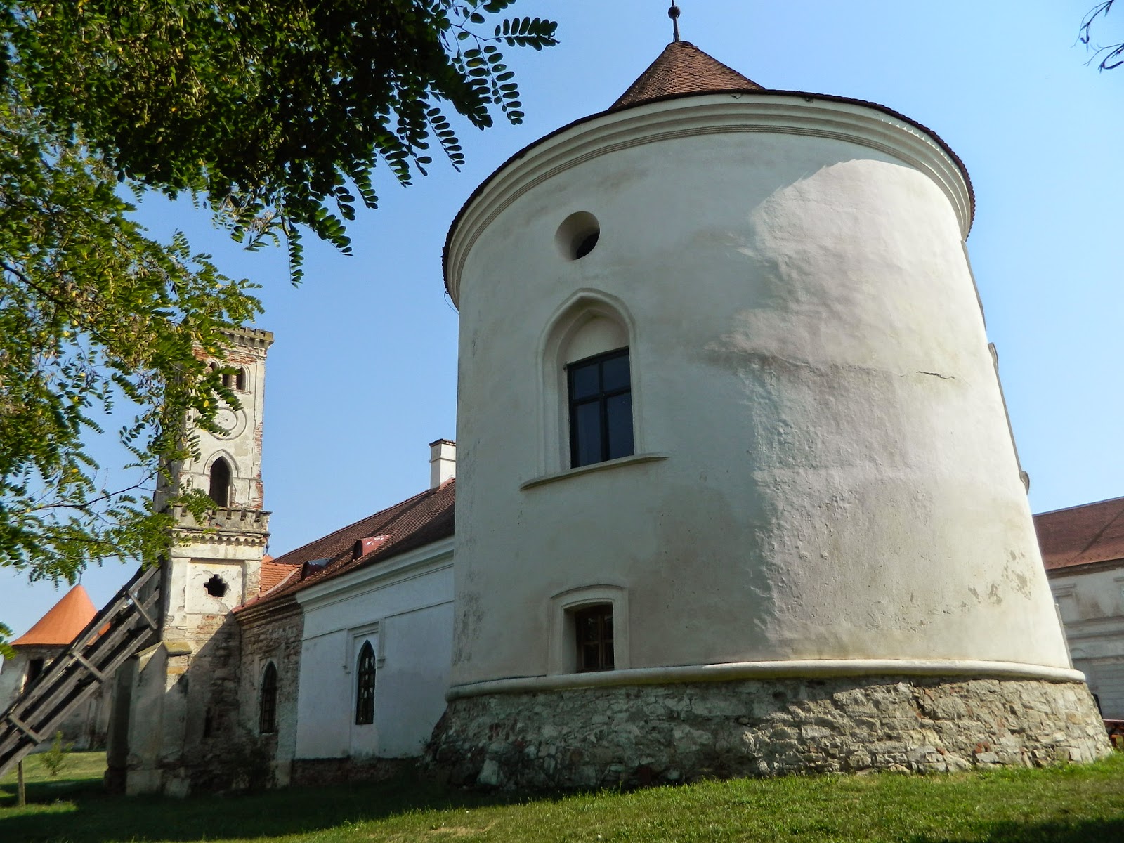 Imagini vechi din Romania | Povesti : Castelul Banffy de la Bontida