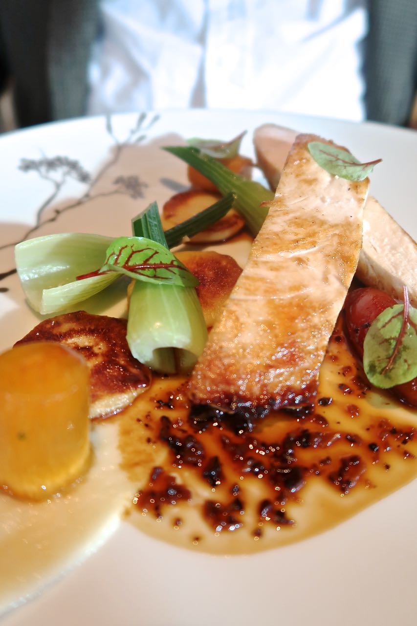 Scrumpdillyicious: Bosk at Shangri-La: Creative Asian-Canadian Fusion