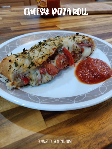 Fantastical Sharing of Recipes: Cheesy Pizza Roll