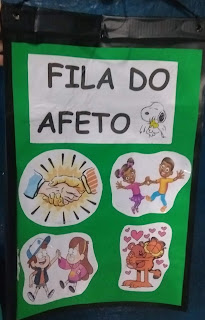 Escola Municipal Artur Ramos: Fila do Afeto