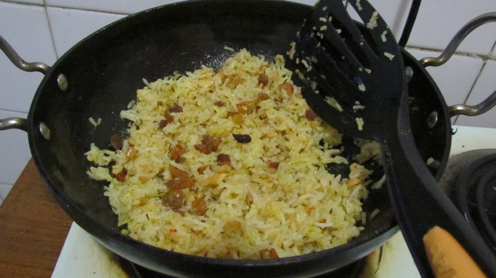 With Love from Mom's Kitchen: Shahi-Pulav (Rice cooked with Dry Fruits)