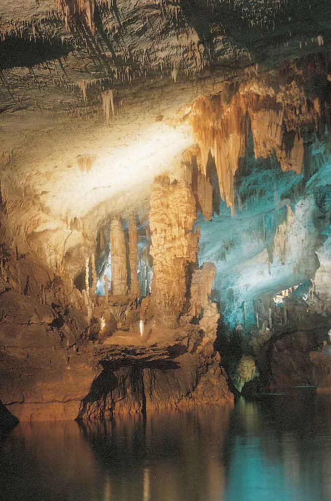 48 Stunning PHOTOS of Jeita Grotto, Magnificent Underground Caves in ...
