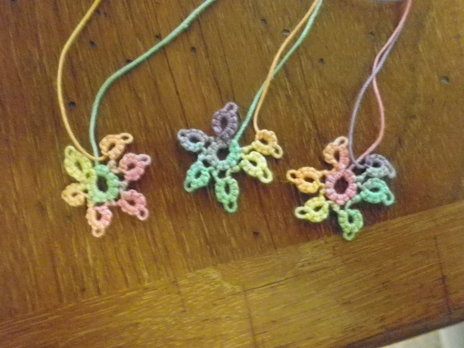 Farmgal's Twisted Fiber - Tatted Lace and Socks!: Tatting Guinness Record