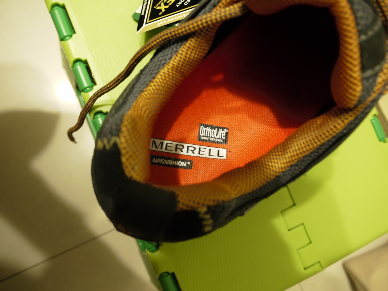 平凡生活探險者: [生活開箱分享] Merrell 防水透氣健行鞋 REFUGE PRO VENTILATOR GORE-TEX 開箱！