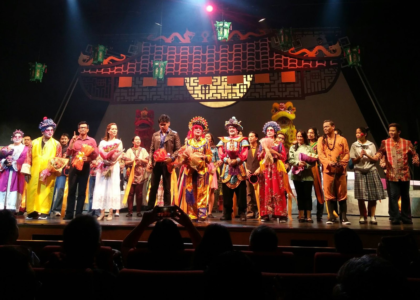 razelibrary: Notes on 'Binondo – A Tsinoy musical'
