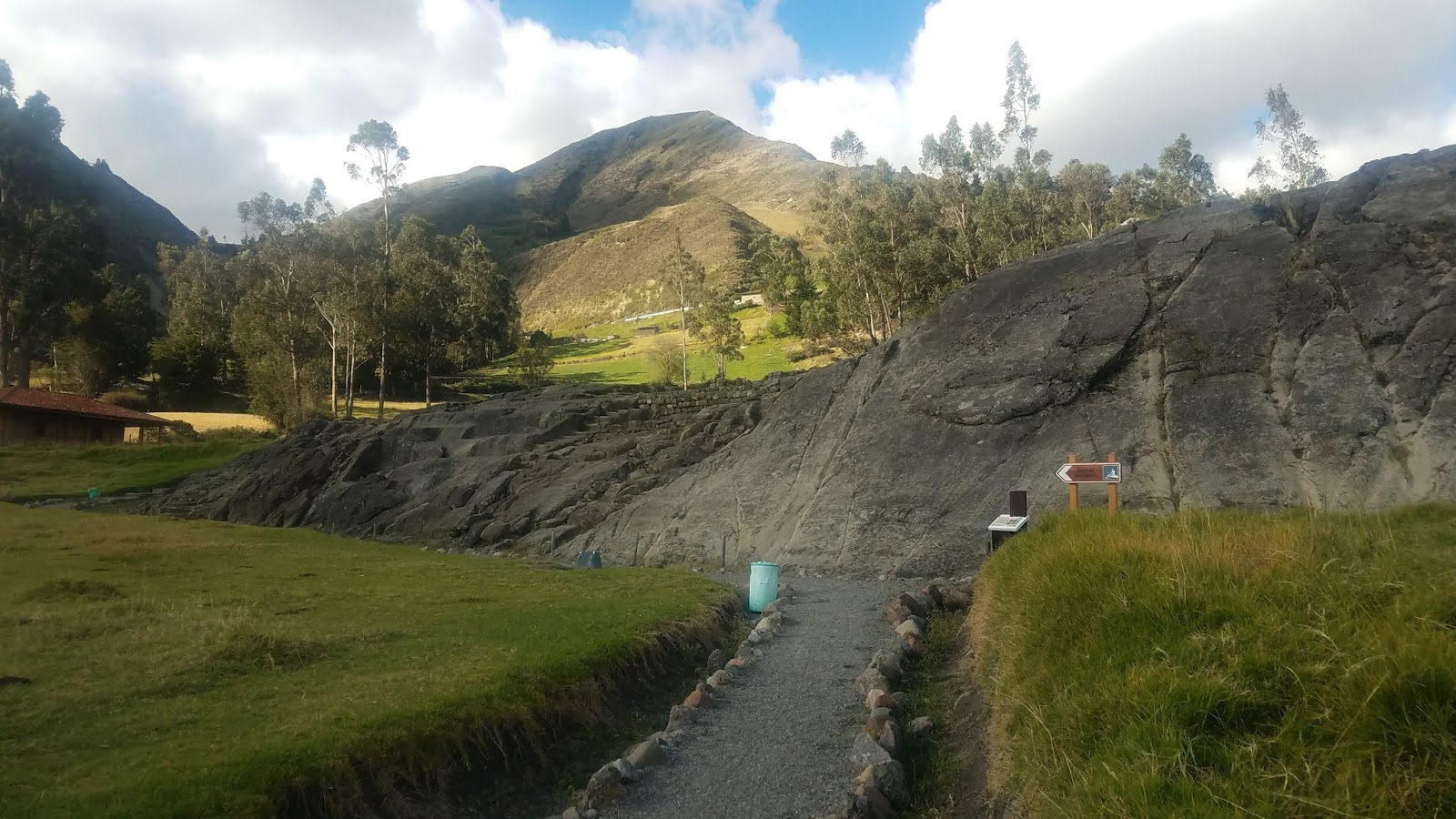 Complejo arqueológico de Coyoctor / Baños del Inca
