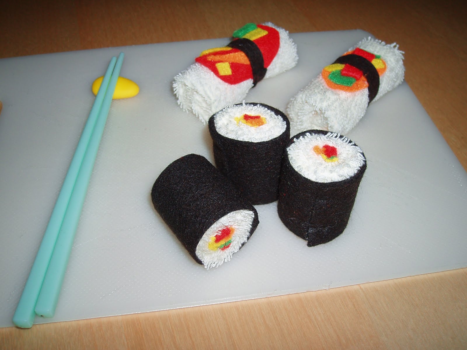 il mondo di Za: Felt food: sushi e maki... mishi mishi