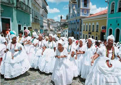 A ARTE DE FADA: O QUE É QUE A BAIANA TEM?