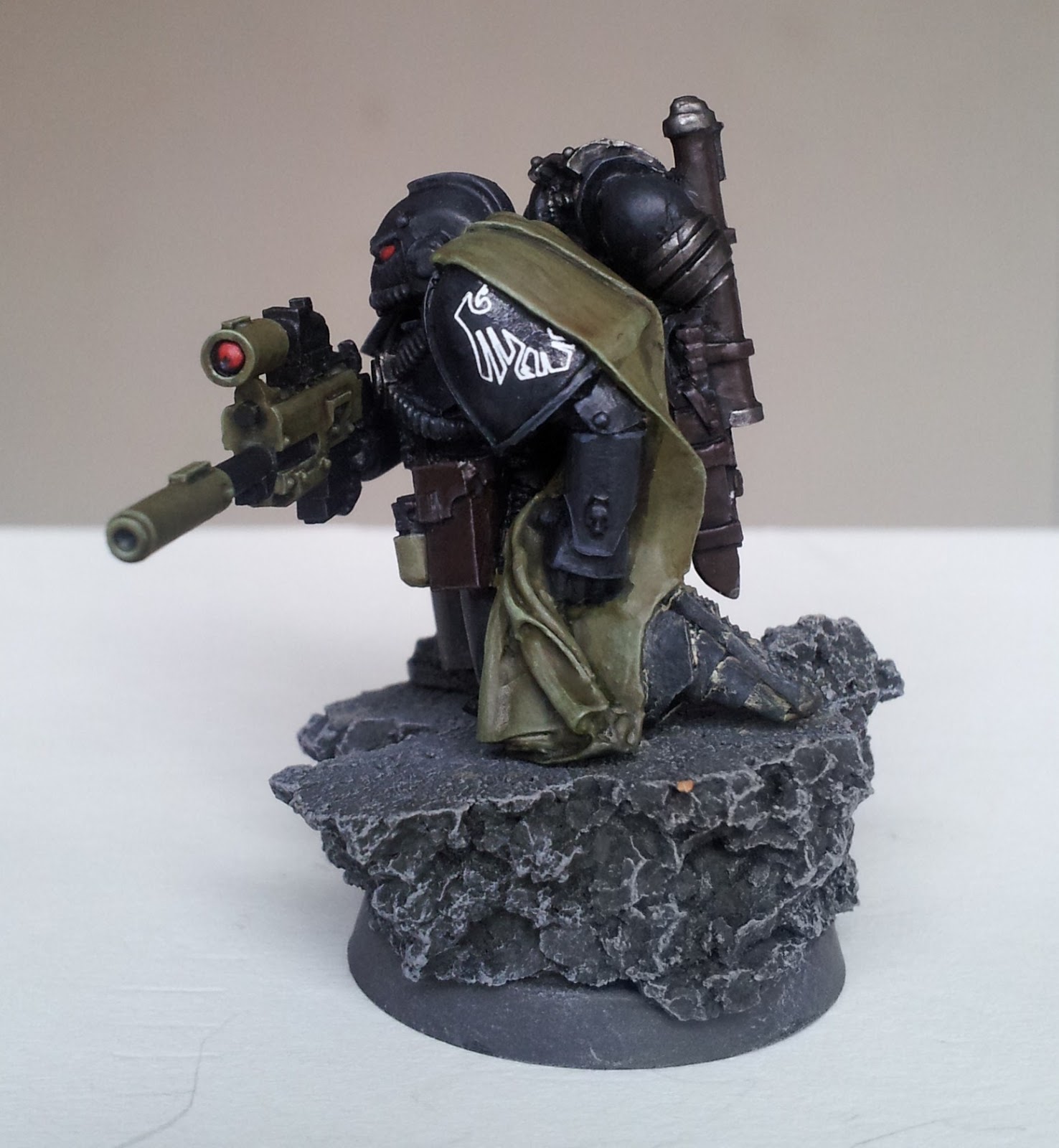 the pig's sty: Heresy Era Raven Guard Recon Marine
