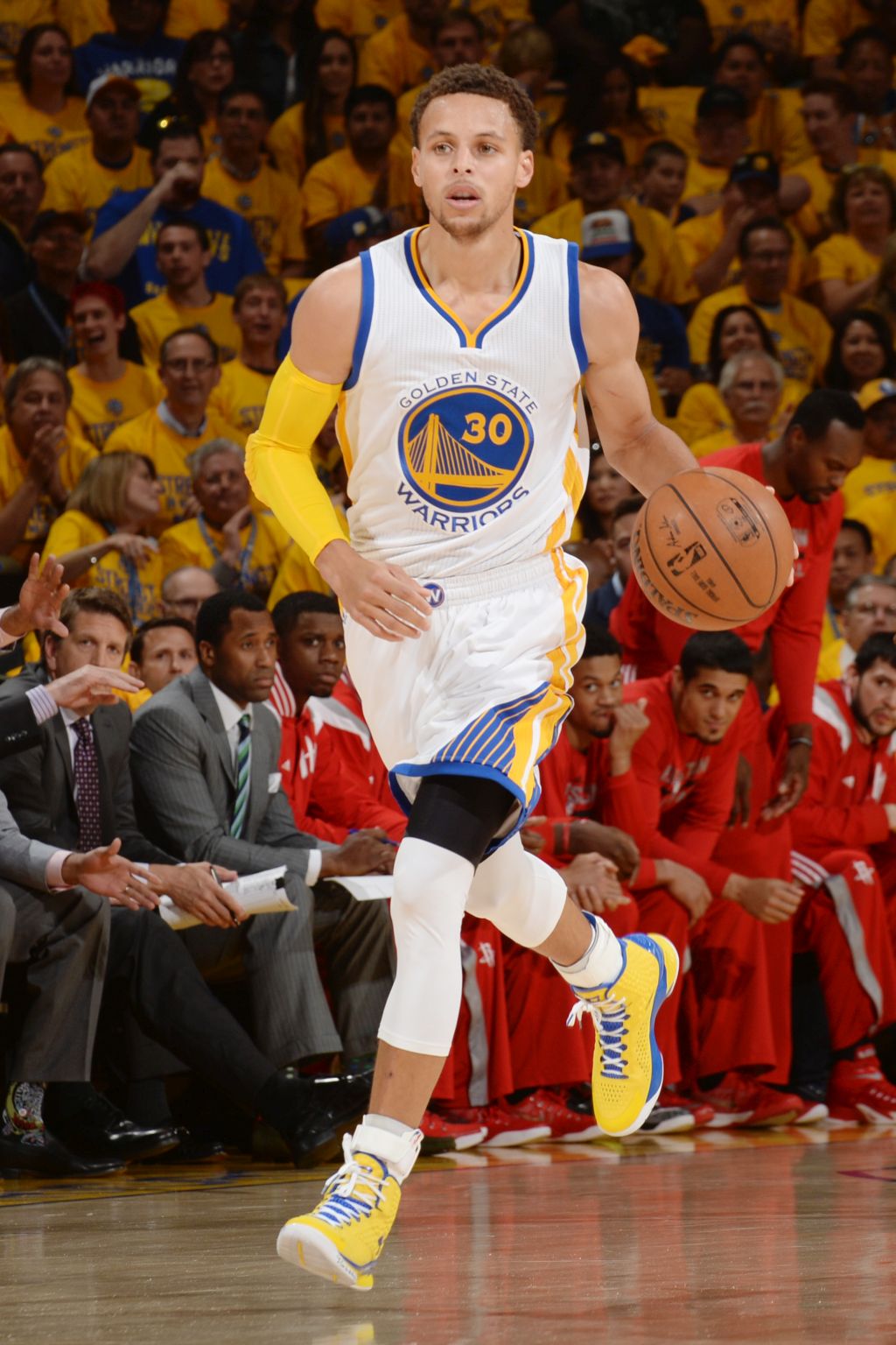 Hoopistani: March 2016