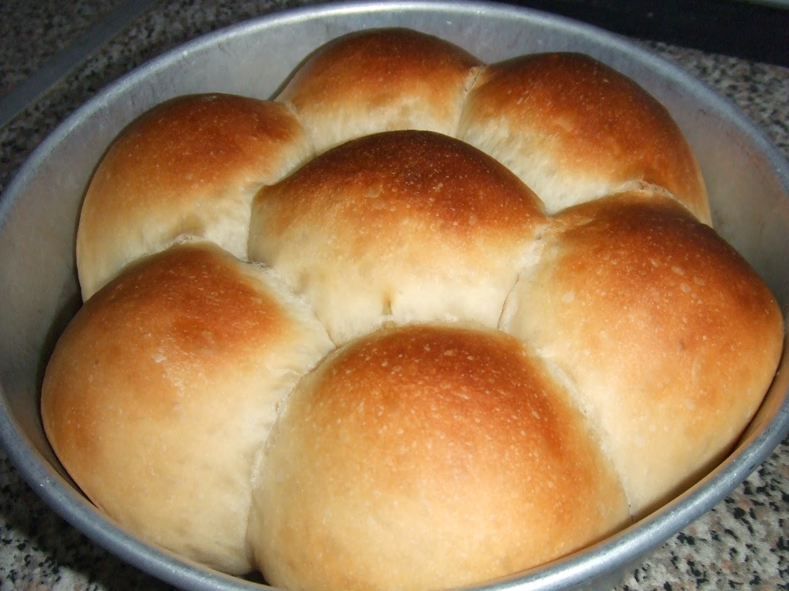MY-HUMBLEKITCHEN: SOFT & FLUFFY SWEET ROLLS