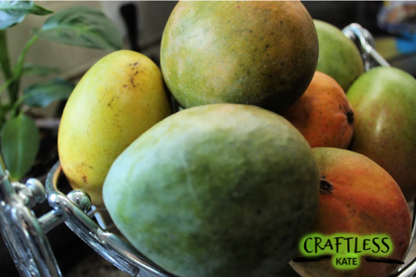 SNAPSHOTS: Mangoes... (4 Photos)