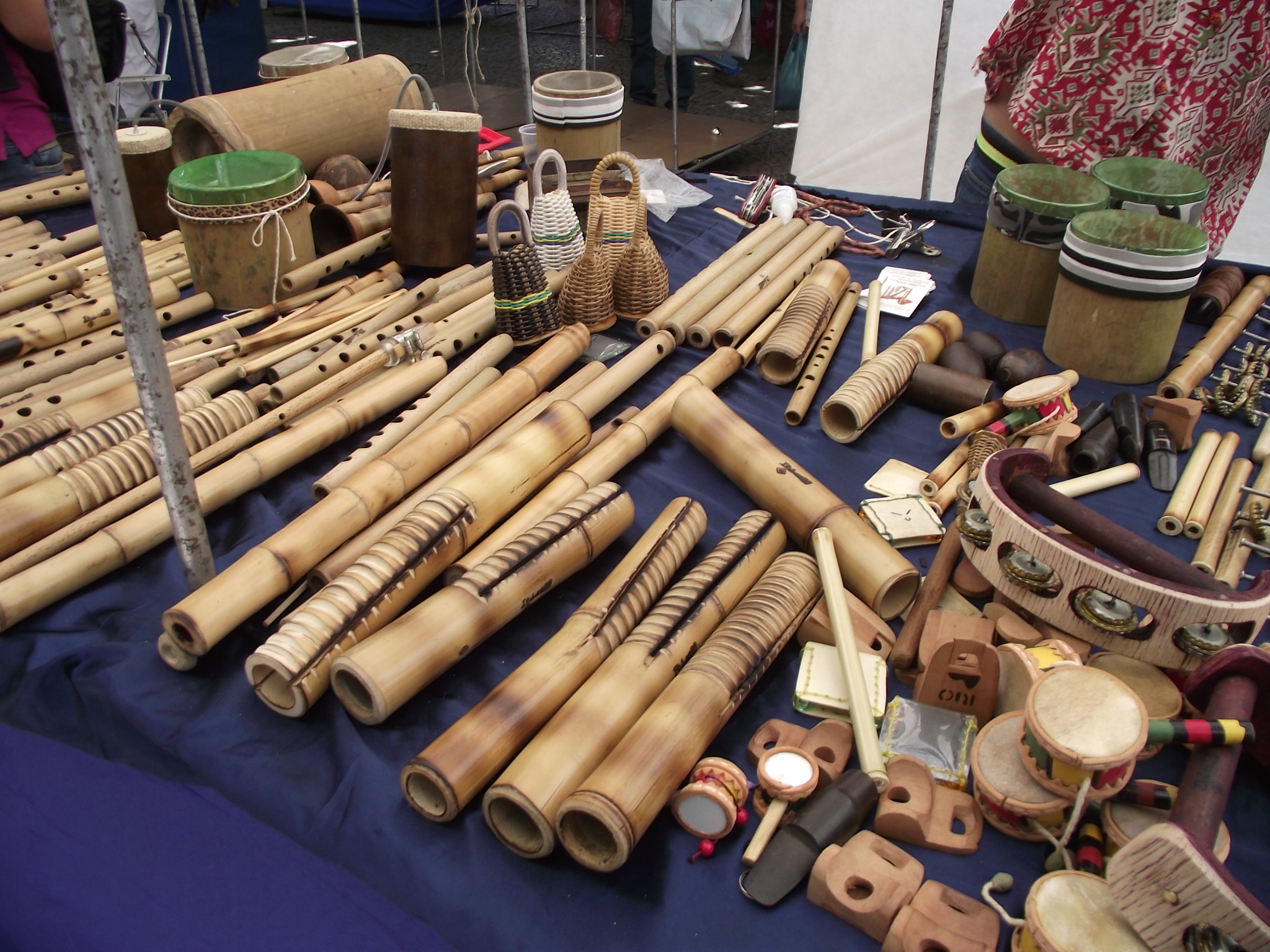 Template Responsivo 6: Instrumentos musicais em bambu e cabaça