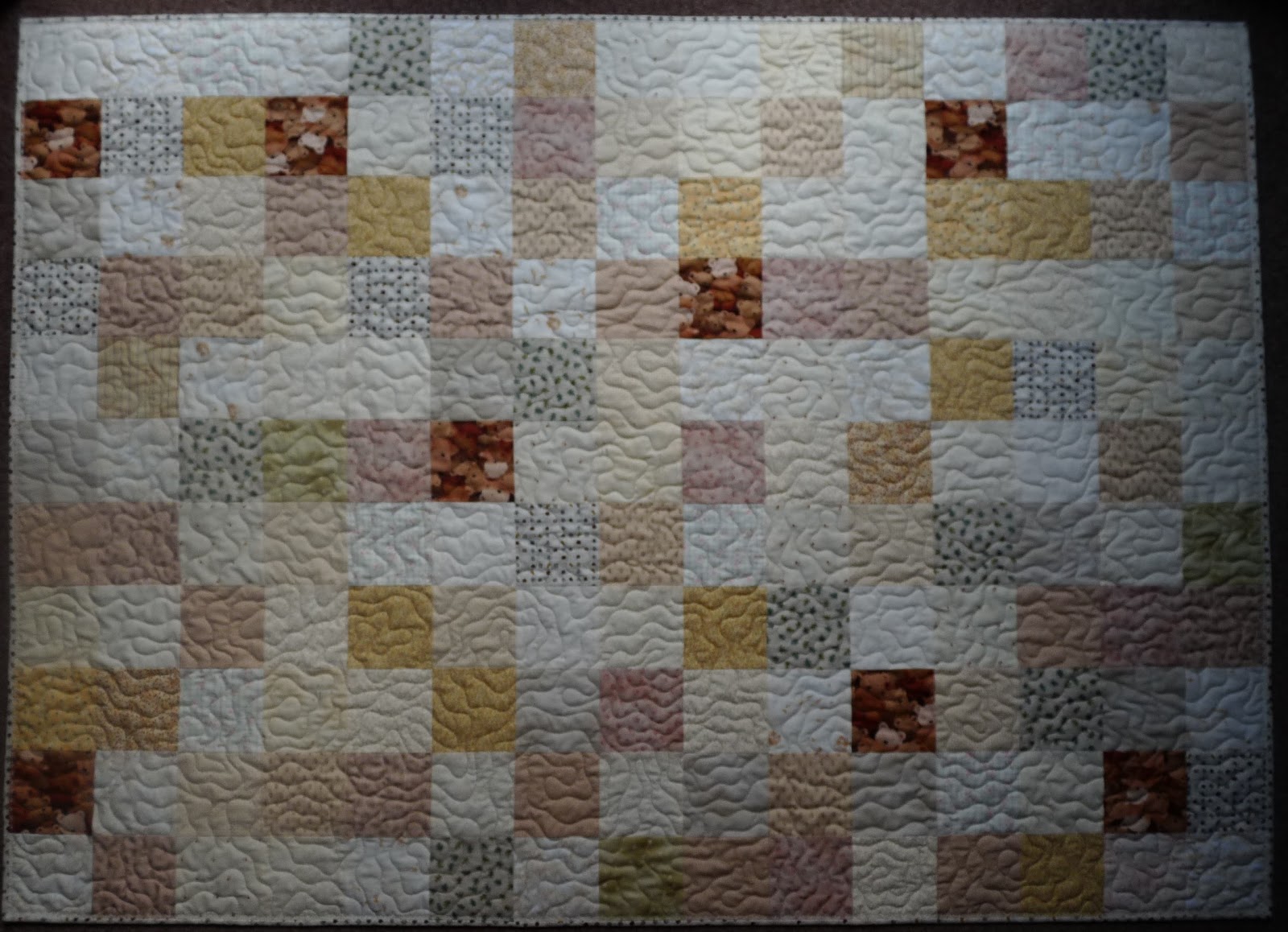 Vicarage Quilts: Low contrast quilt