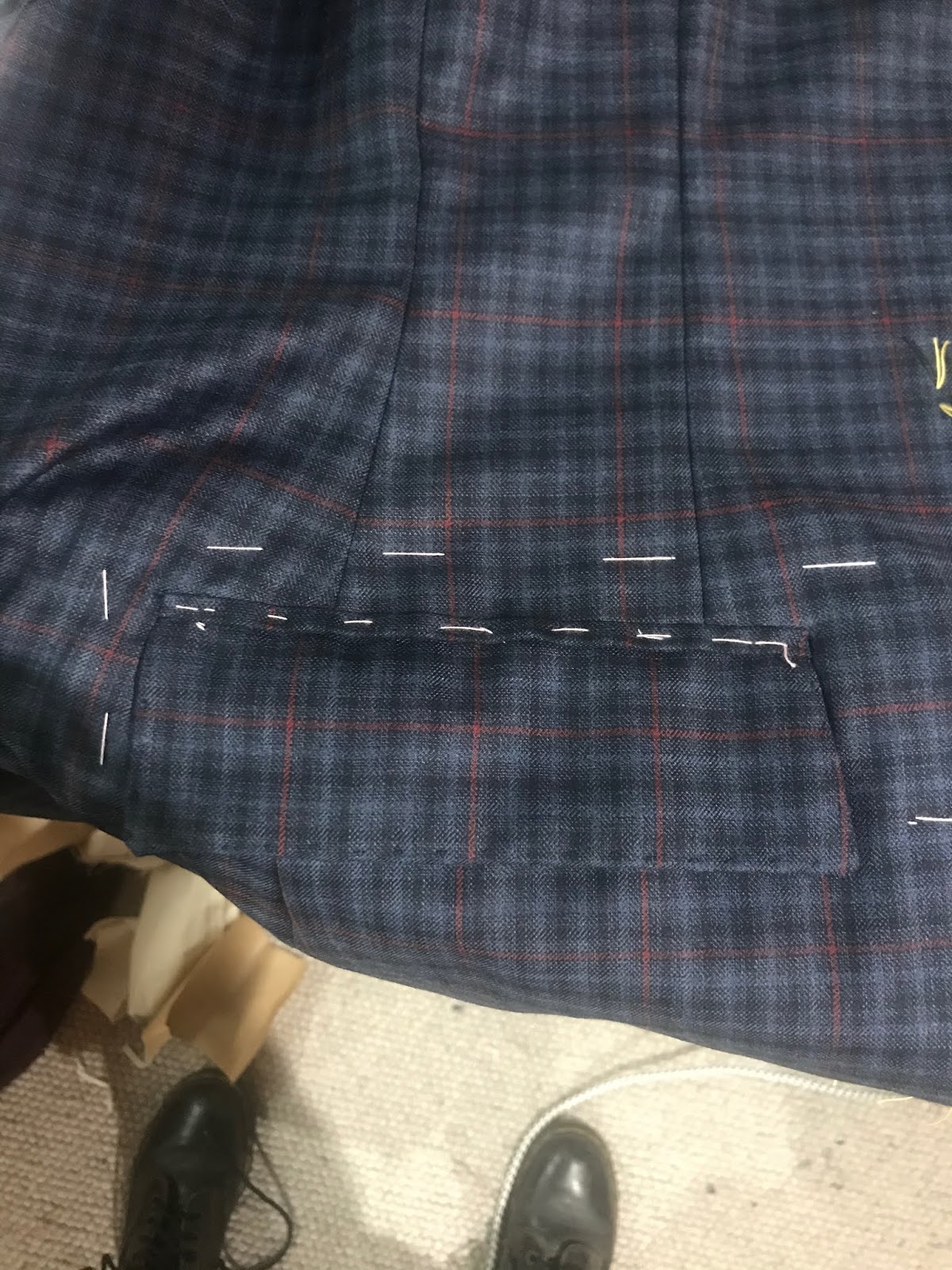 JuliaBobbin: Tailored Blazer PART 2 - Welt and Flap Pockets + Sleeves ...