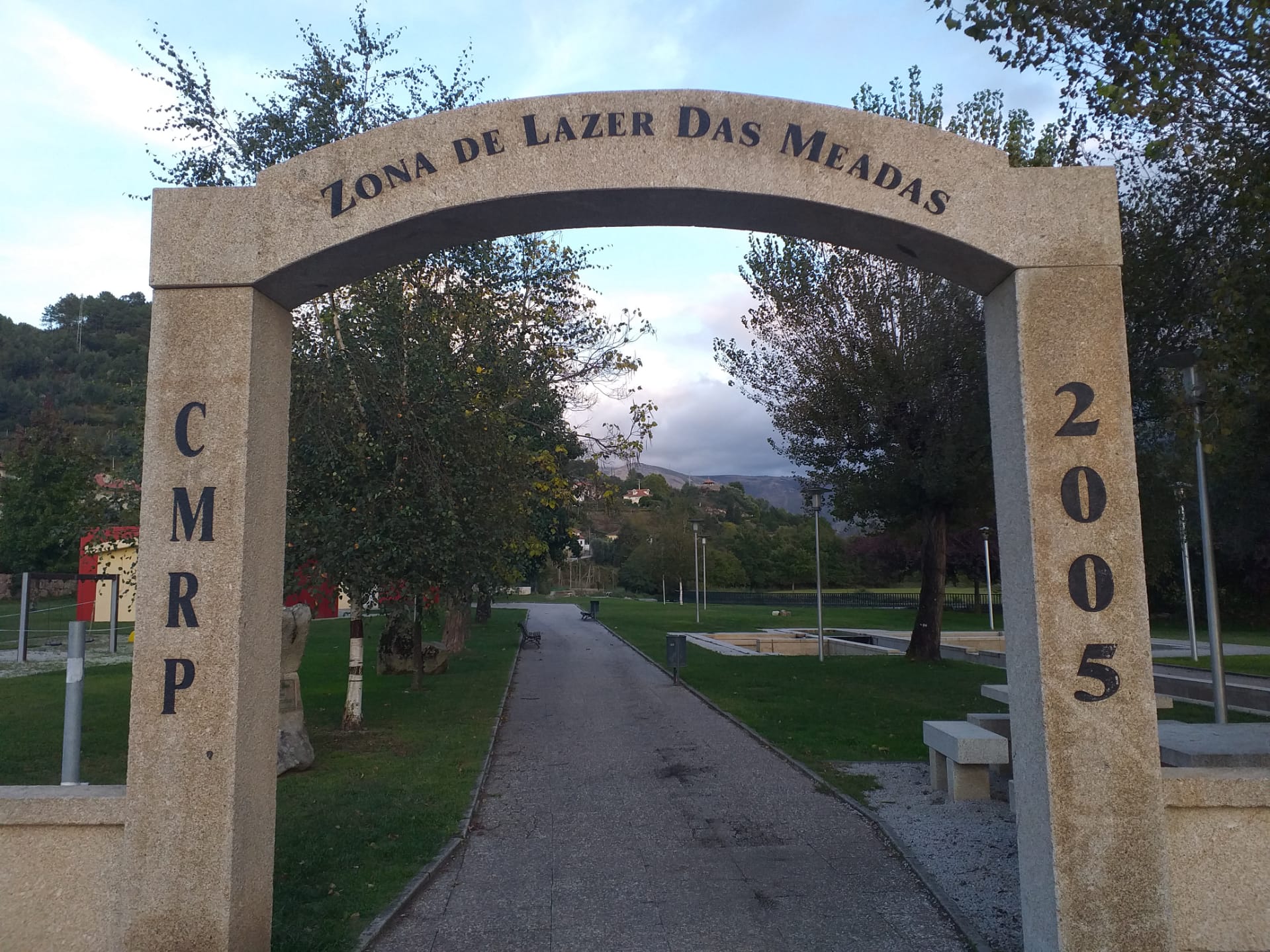 Praia fluvial de Cerva e Zona de Lazer das Meadas