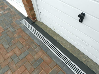Stonepoolgrates: Channel Drain System