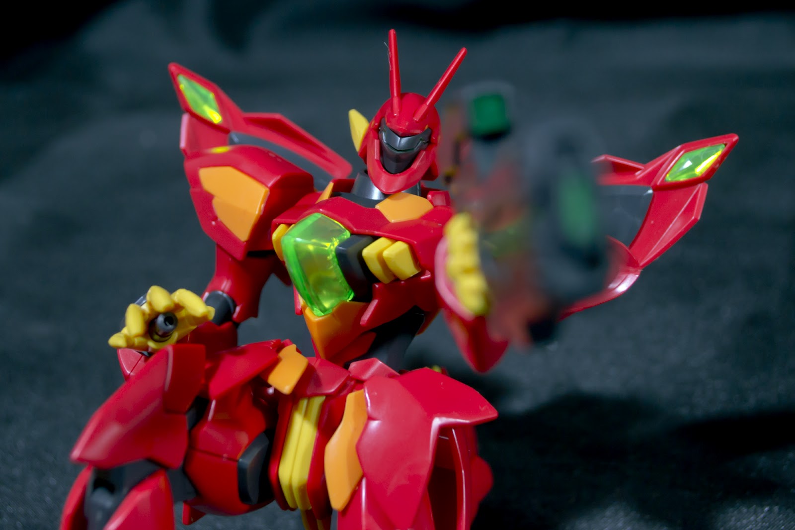 GUNDAM GUY: HG 1/144 Zeydra - Video Review by Team GG