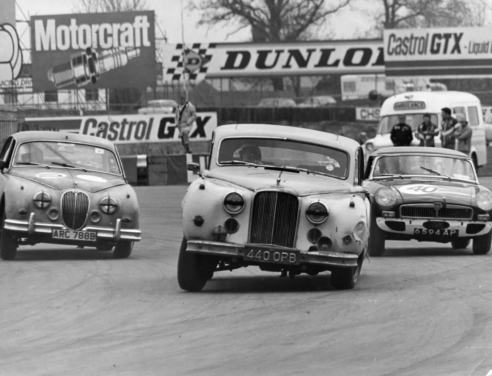 Classic Saloon Car Racing Nz at Shirl Wright blog