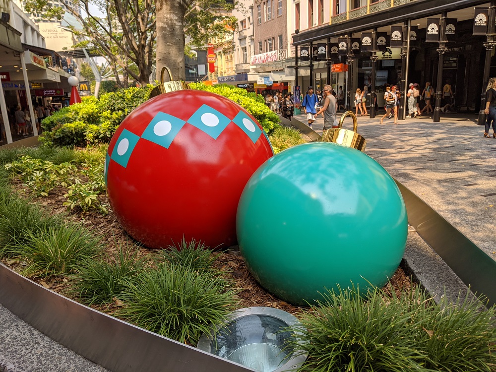 Dizzy In Oz: In a rusty Holden ute!