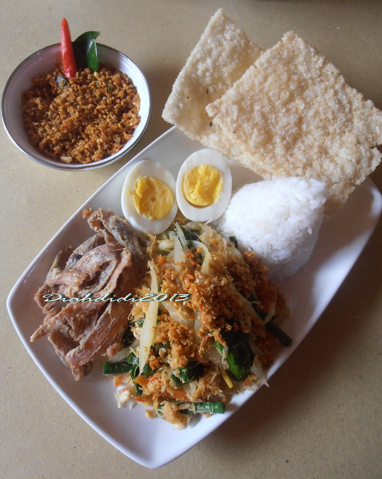 Sego Gudangan Tabur Sambal Kedelai..Sedapppp..........^^ | RESEP ...