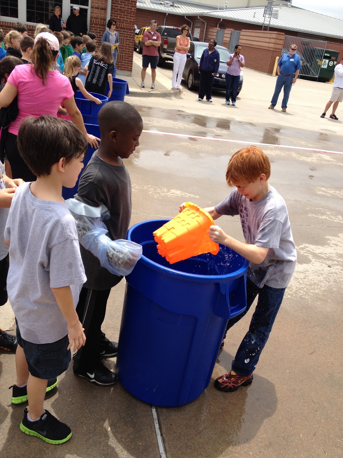 Mrs. Bass' 3rd Grade Blog: Field Day!
