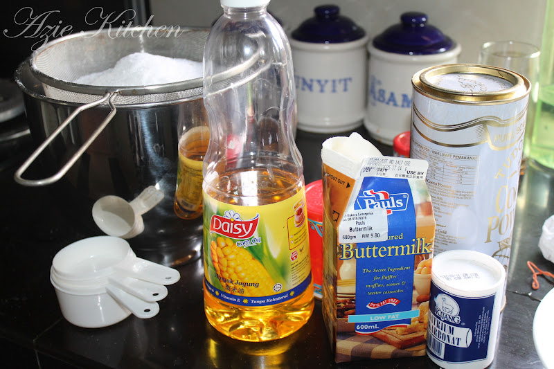 Best Moist Chocolate Cake Ever - Azie Kitchen