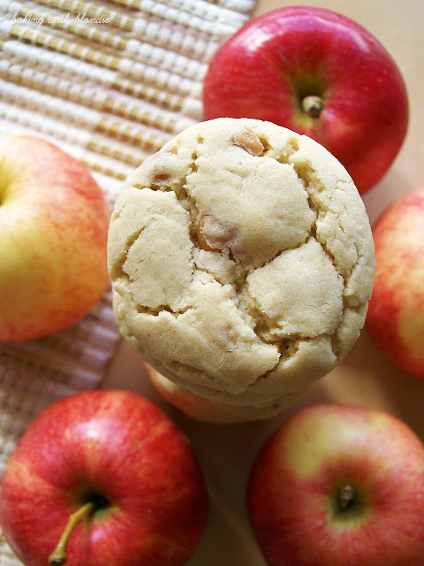 Caramel Apple Cider Cookies