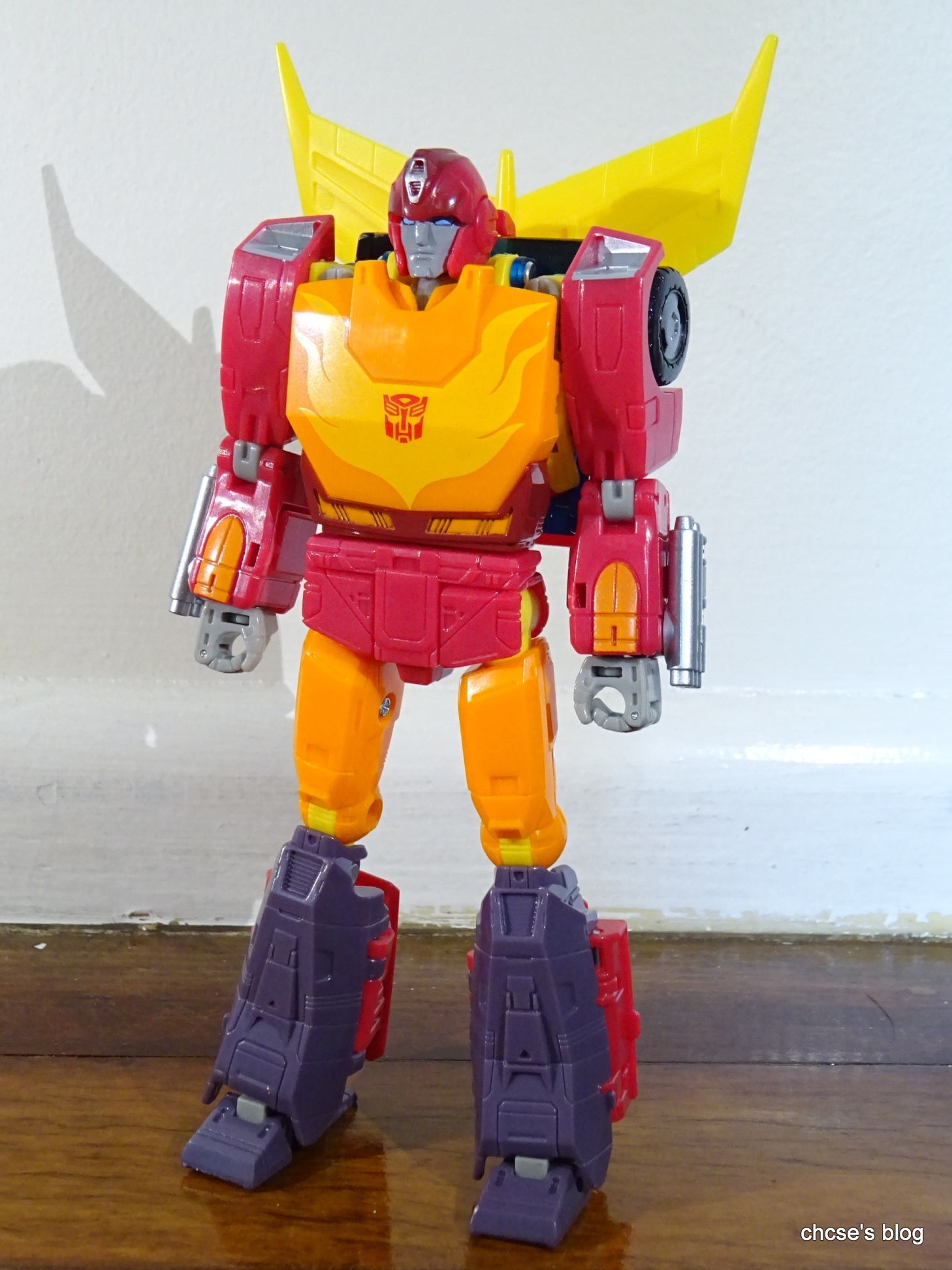 ChCse's blog: Toy Review: Transformers Generations Studio Series 86 Hot ...