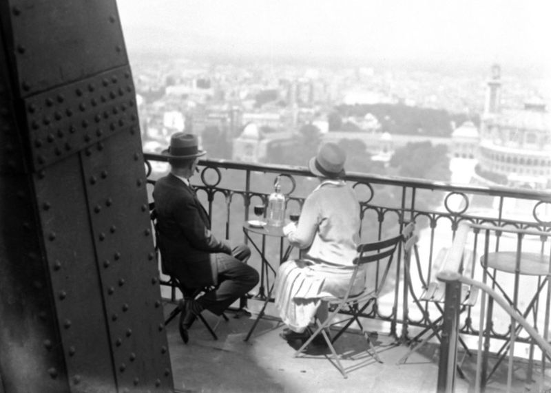 20 Fascinating Vintage Photographs That Show Paris Life in the 1920s ...