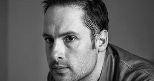 Anonym'us: Un auteur de la team sur la terrasse : Jeremy Fel