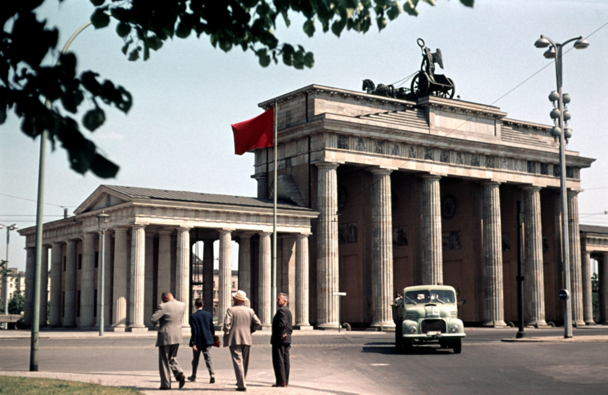 24 Wonderful Color Photographs of Berlin in the Early 1950s ~ Vintage ...