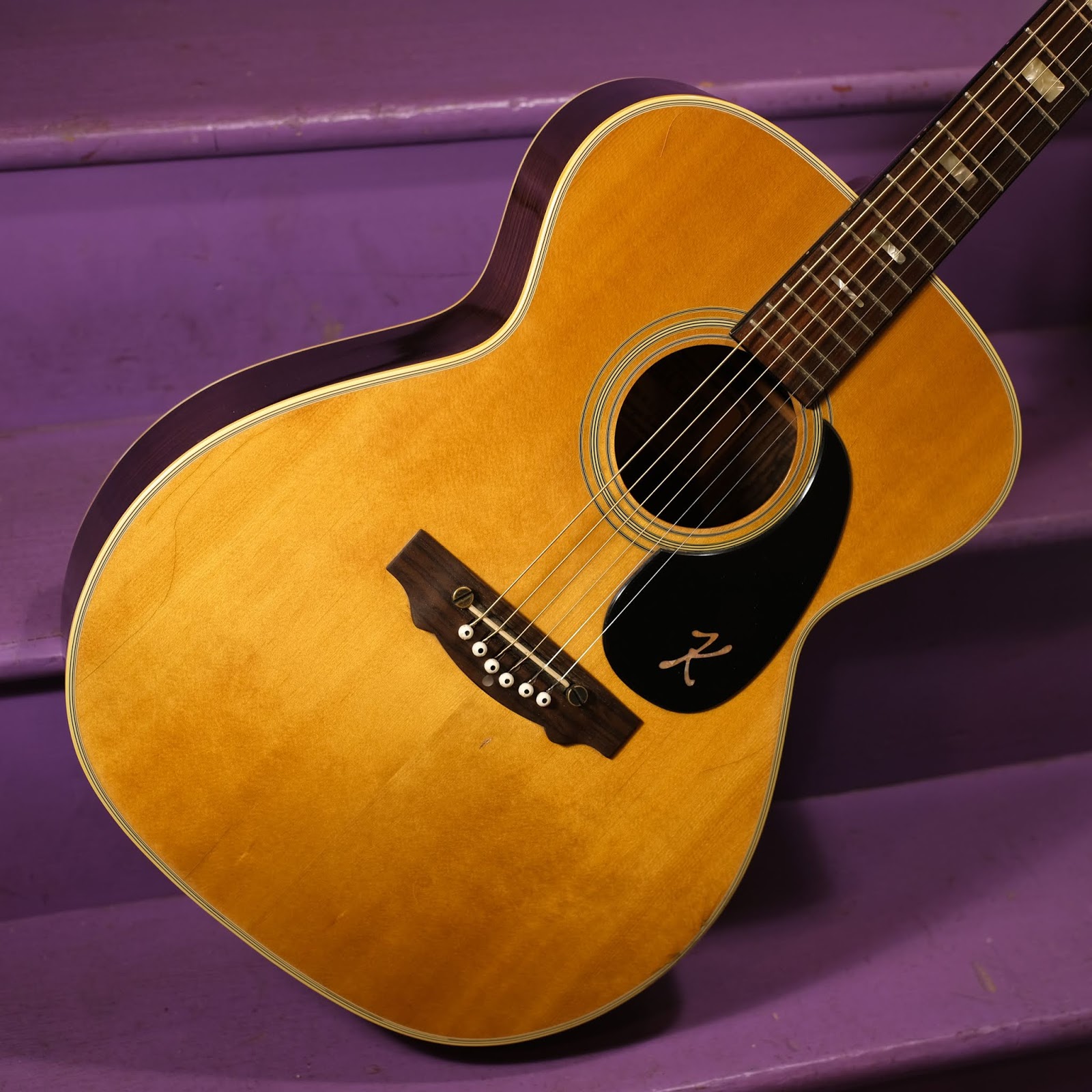 1972 Kasuga KF820 000-Size Flattop Guitar